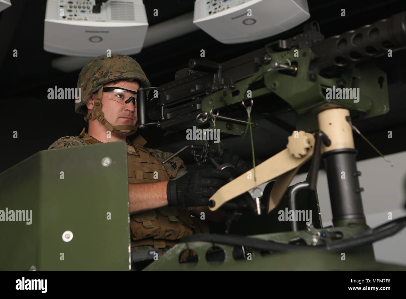 Clb 22 convoy humvee ccs hi-res stock photography and images - Alamy