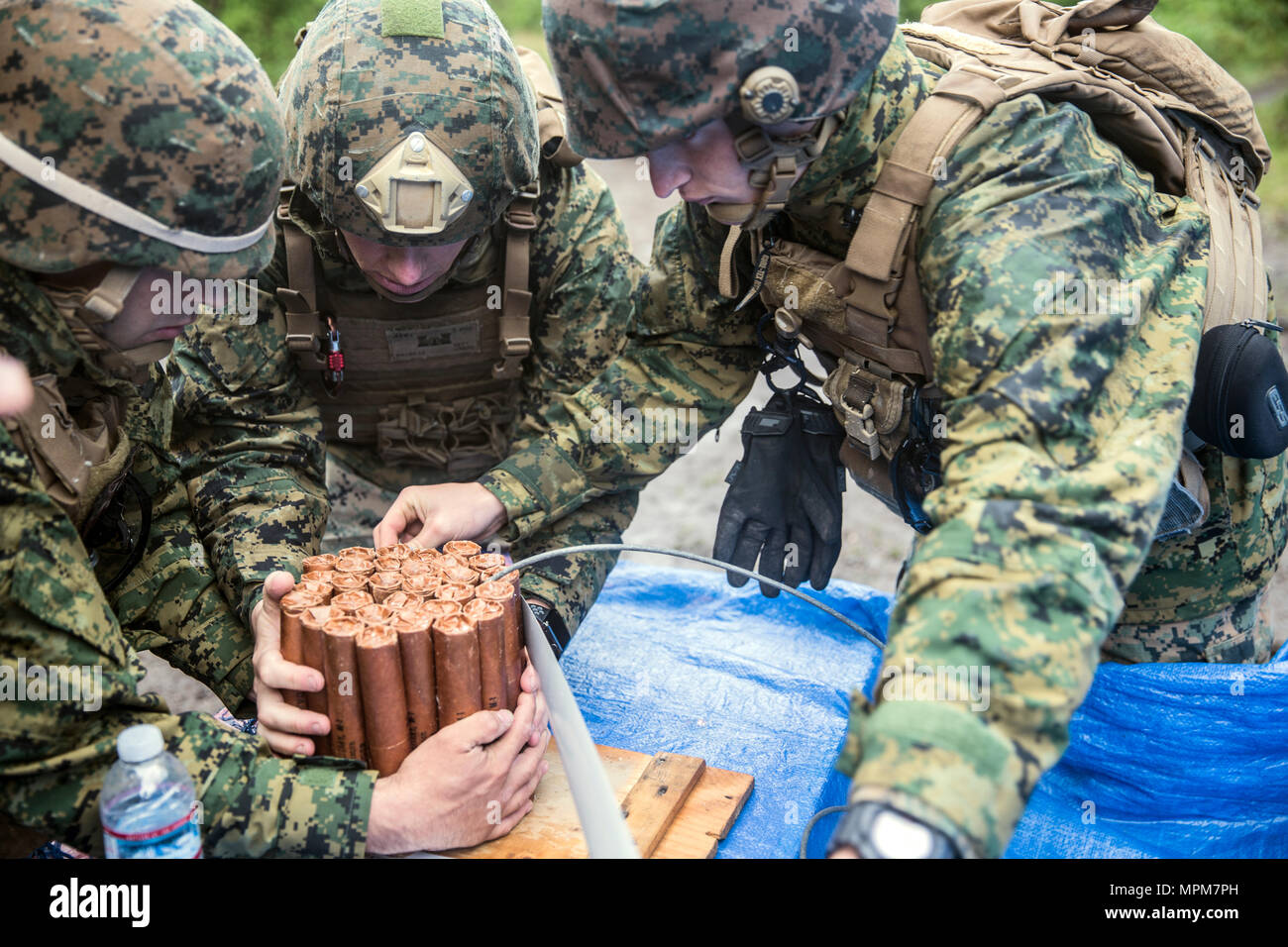 U.S. Marines with 7th Engineer Support Battalion, 1st Marine Logistics ...