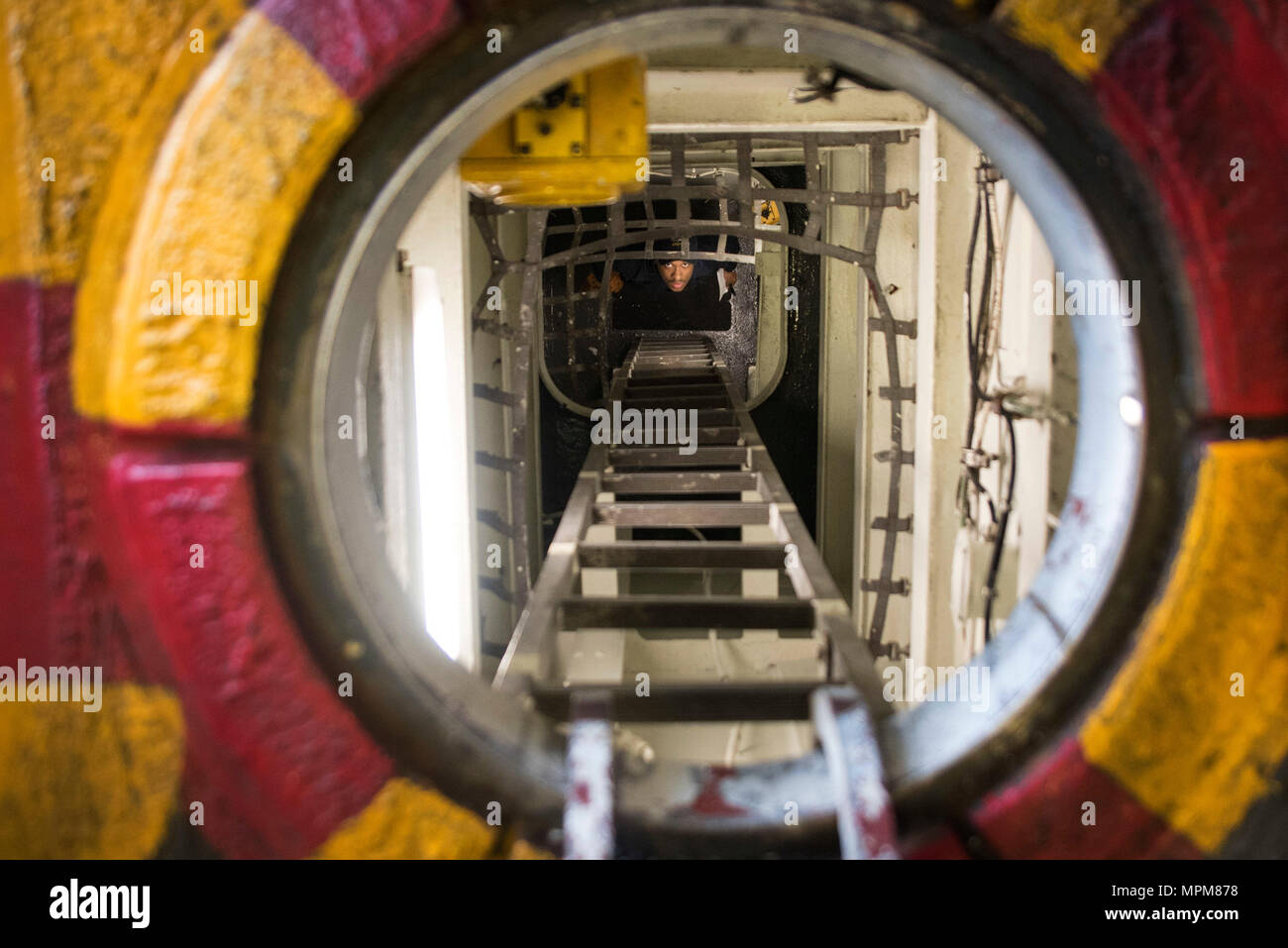 Shaft alley hi-res stock photography and images - Alamy