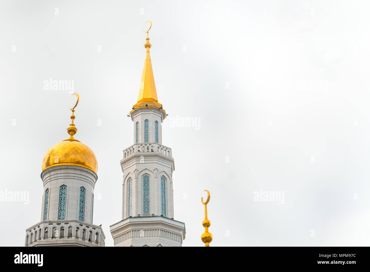 Main dome of Moscow Cathedral Mosque, modern muslim architectural ...