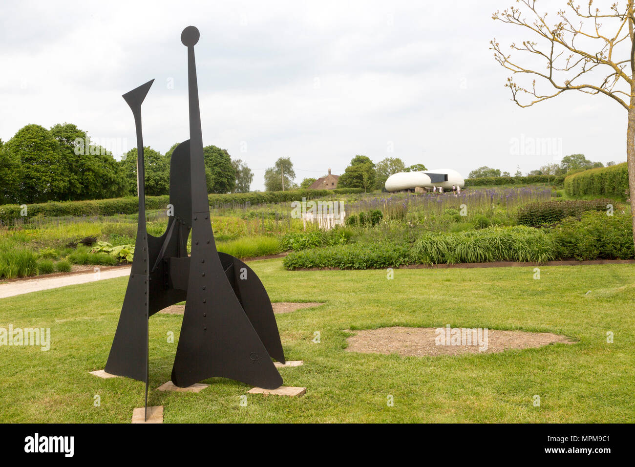 Hauser and Wirth art gallery, restaurant and garden, Durslade Farm ...