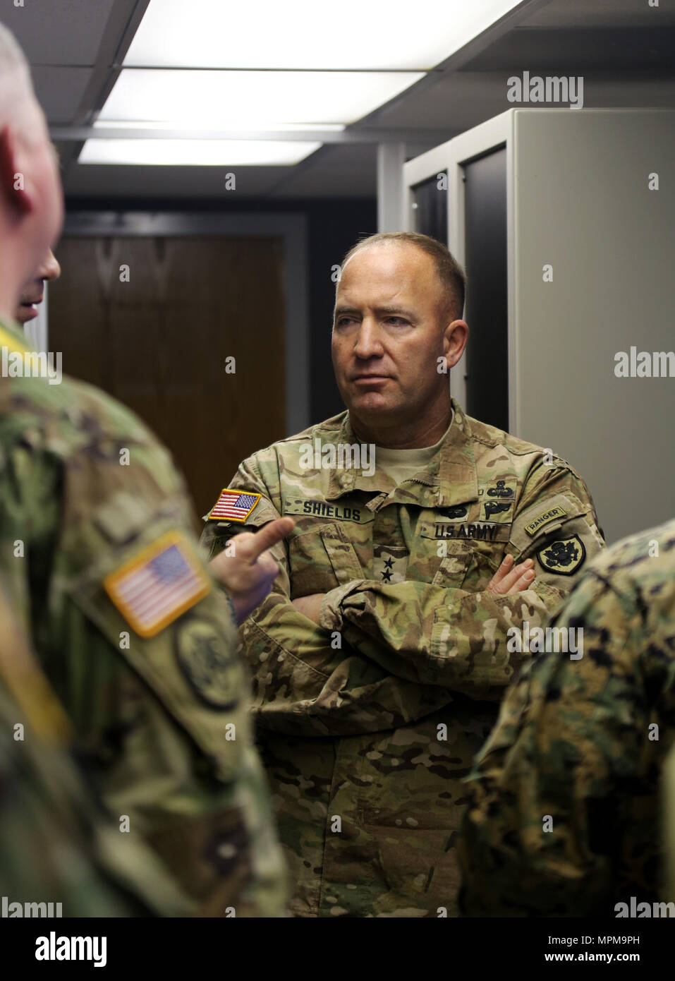 Improvised shields hi-res stock photography and images - Alamy