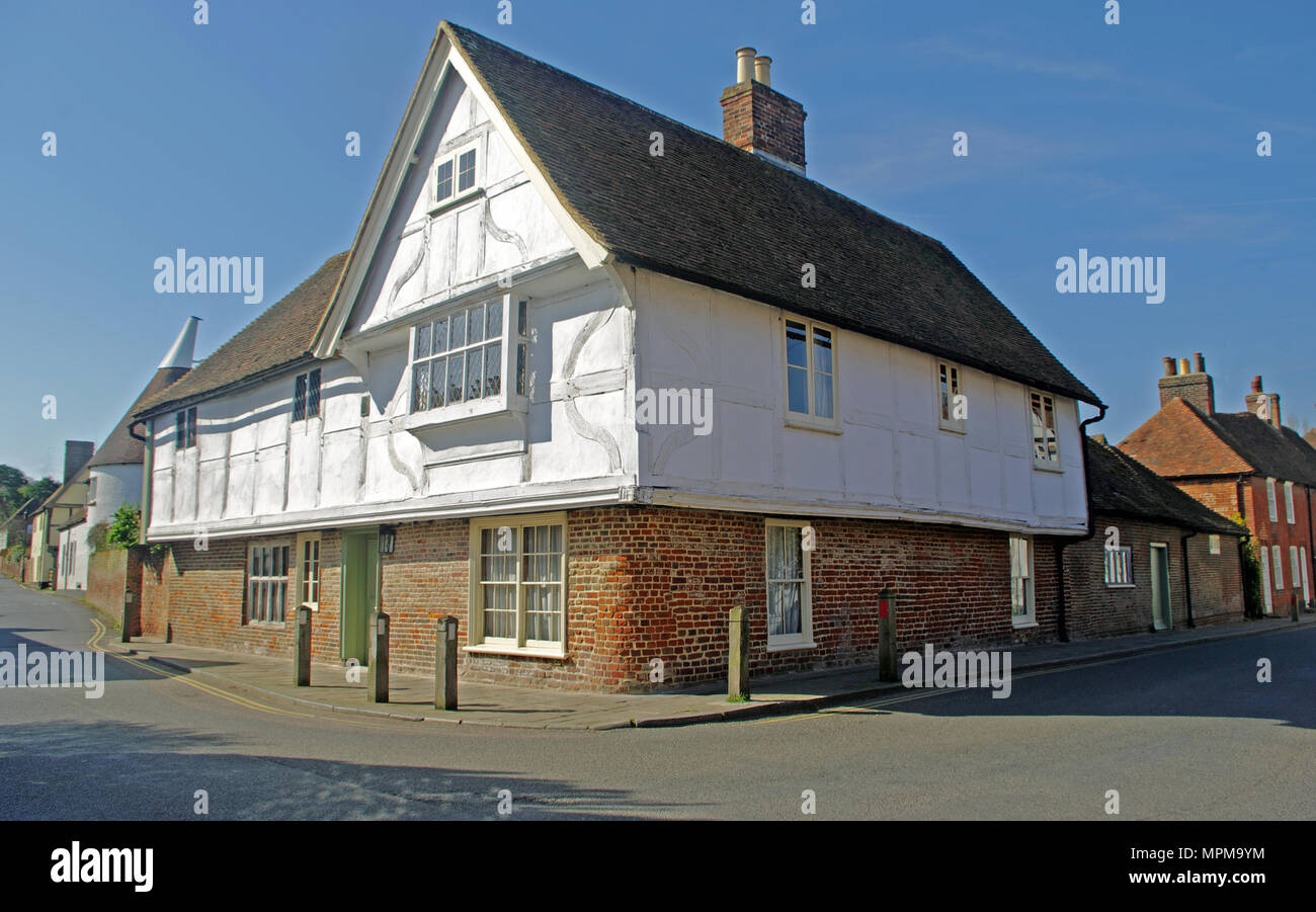 Fordwich, Corner House, Kent Stock Photo - Alamy