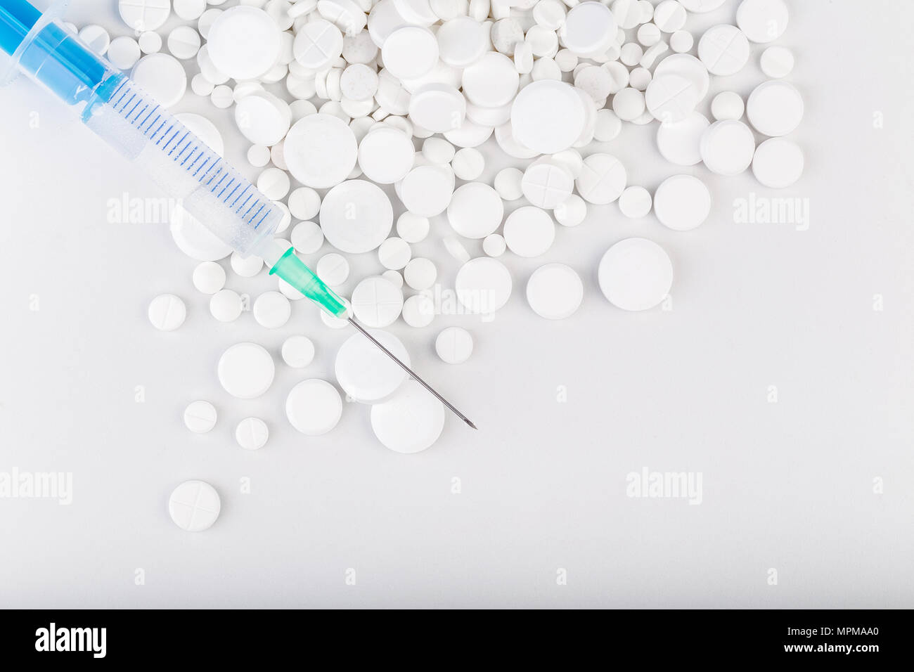 Green injection hi-res stock photography and images - Alamy