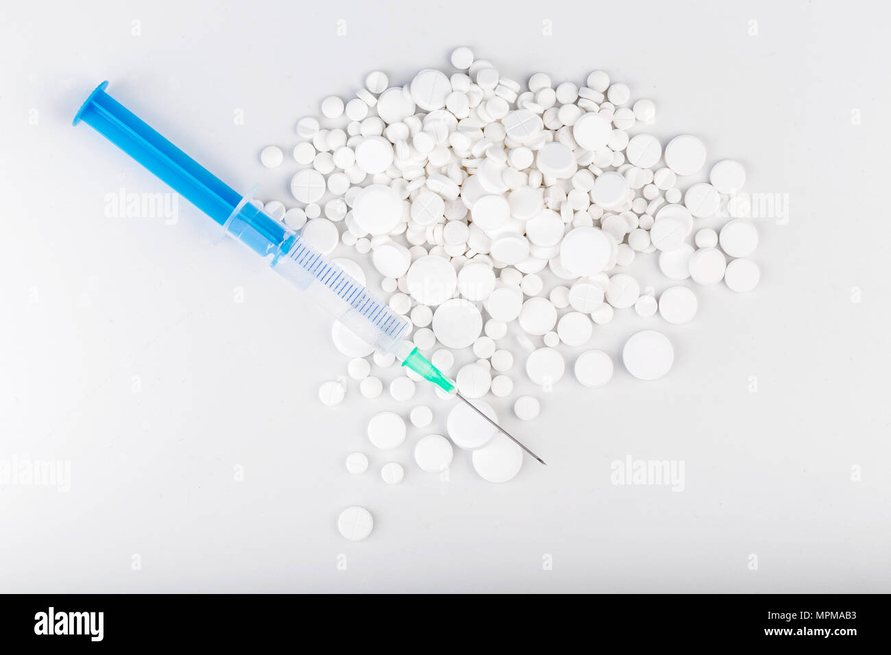 Green injection hi-res stock photography and images - Alamy