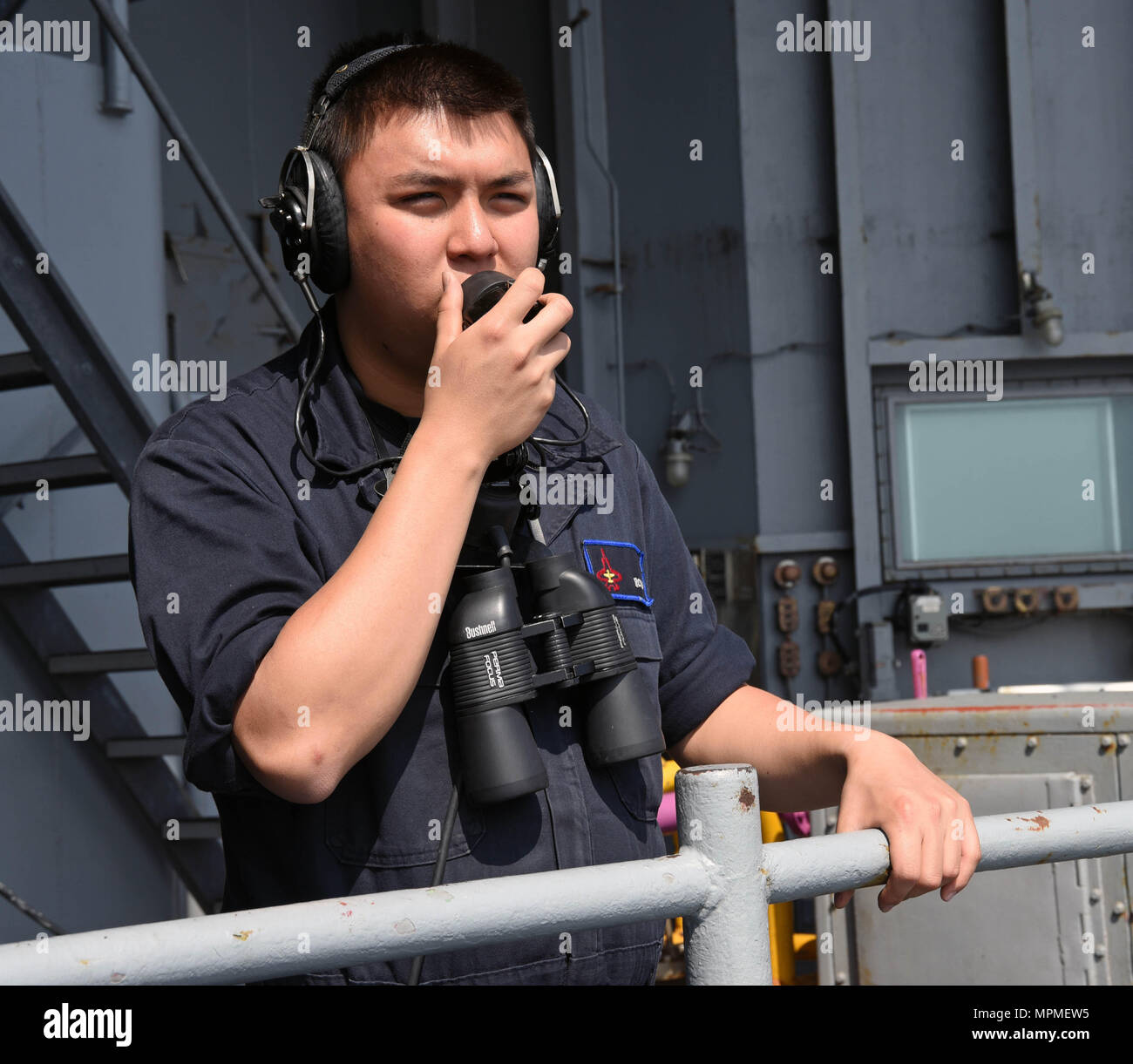 170328-N-GI441-006 ARABIAN GULF (March 28, 2017) Seaman Zhi Rong stands ...