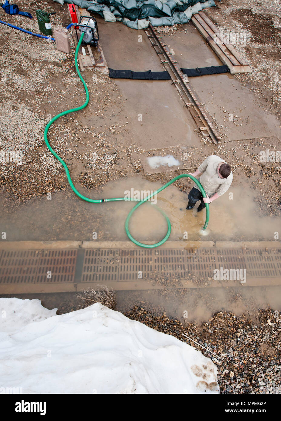 A water level hose hi-res stock photography and images - Alamy