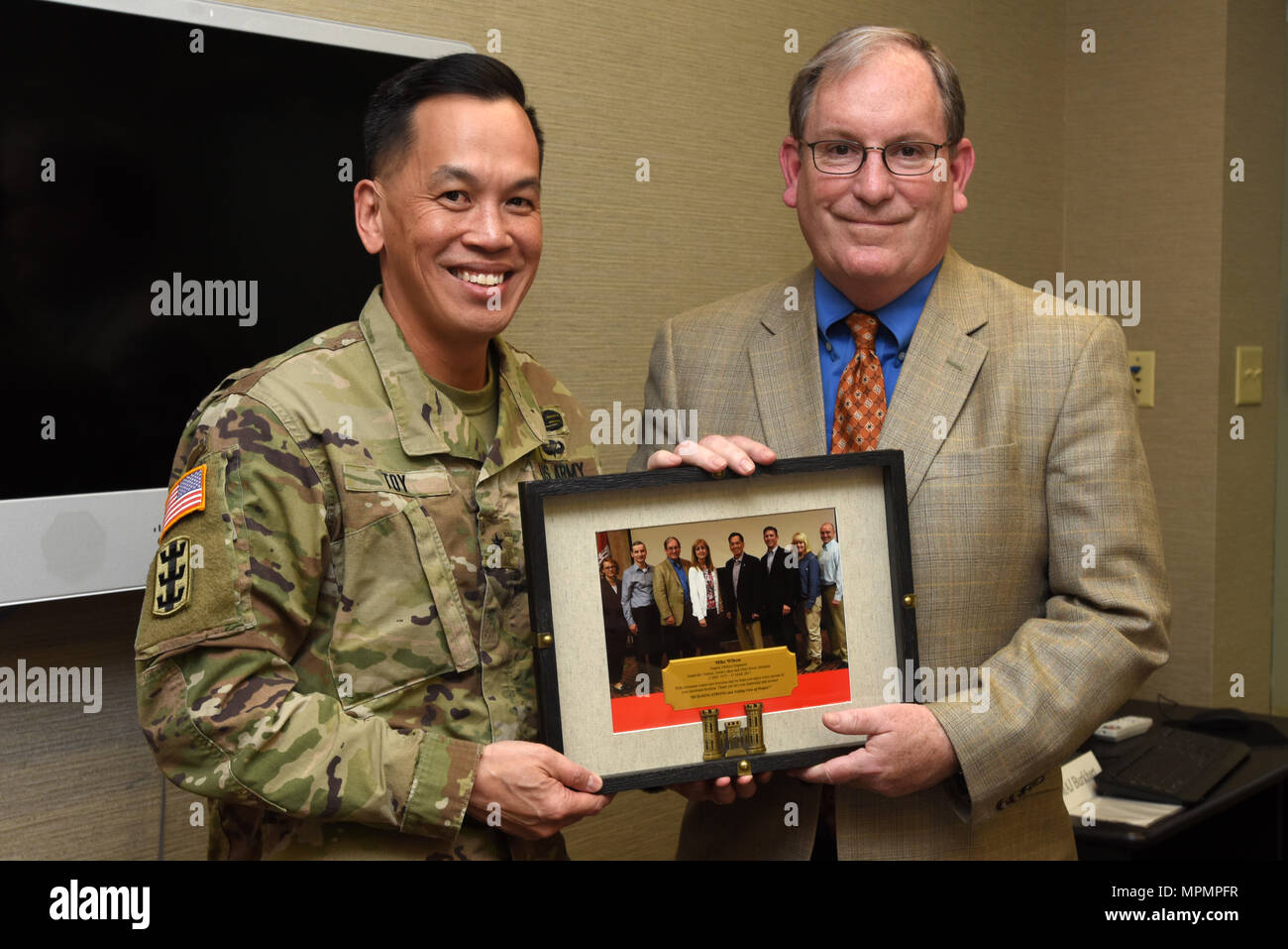 Brig. Gen. Mark Toy, Great Lakes and Ohio River Division commander in ...