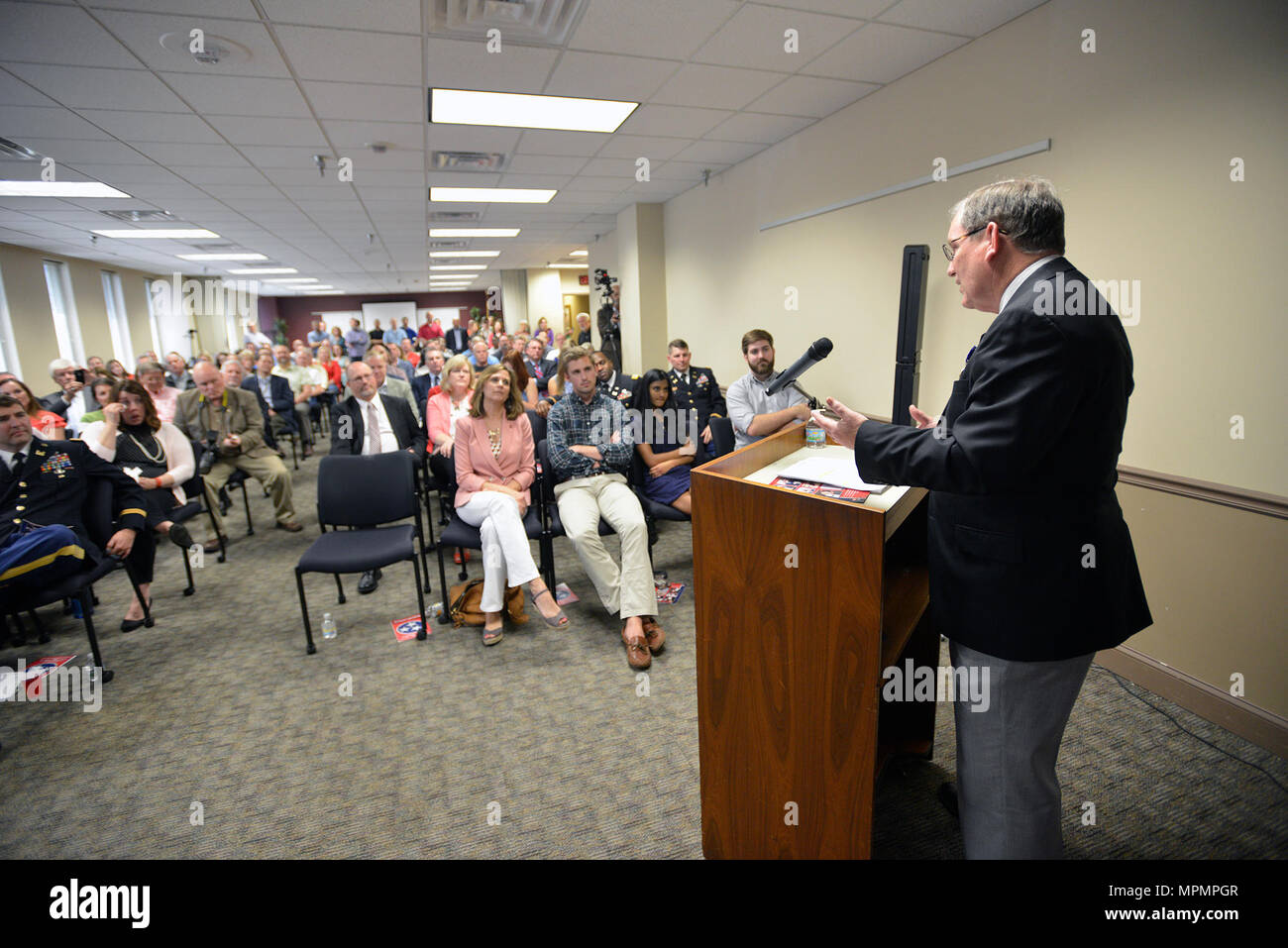 Mike Wilson, U.S. Army Corps of Engineers Nashville District deputy for ...