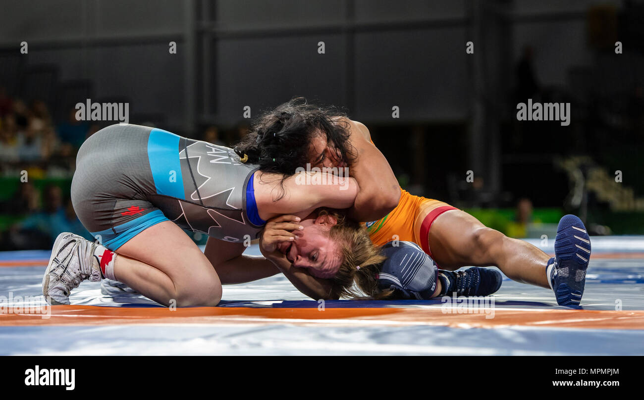 GOLD COAST, AUSTRALIA - APRIL 12: Babita Kumari v Diana Weicker ...
