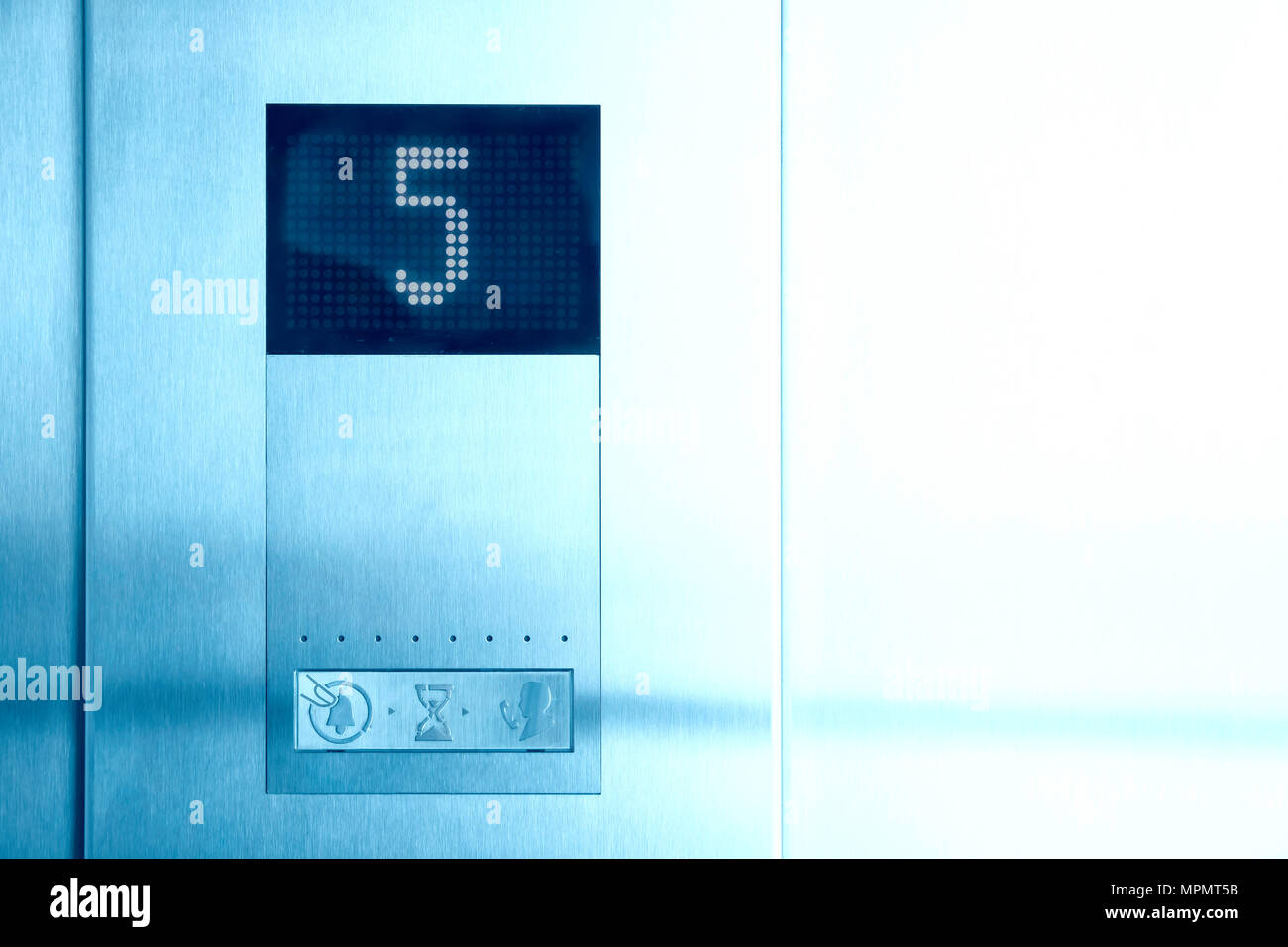 Elevator indicator hi-res stock photography and images - Alamy