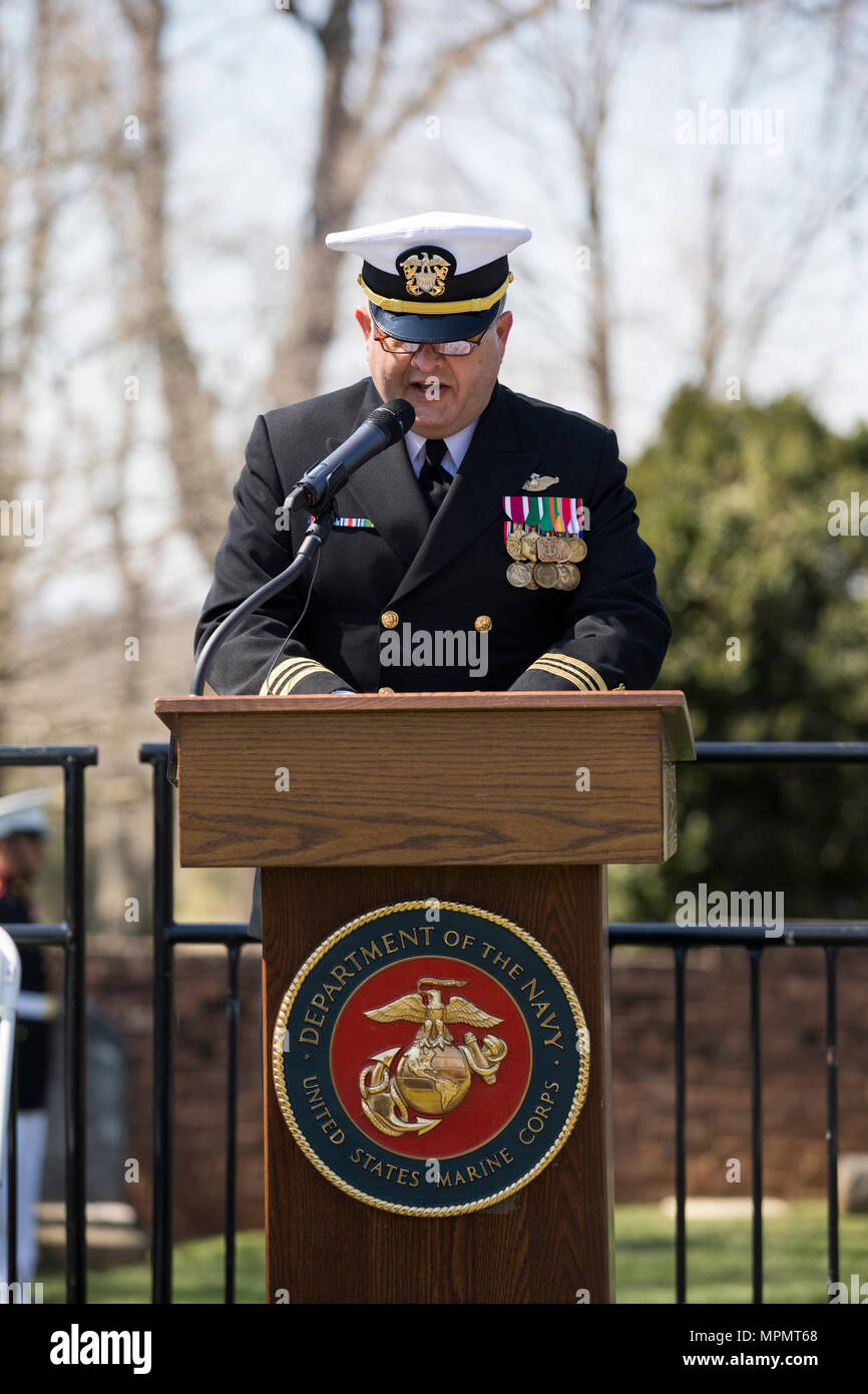 Lt cmdr paul smith hi-res stock photography and images - Alamy