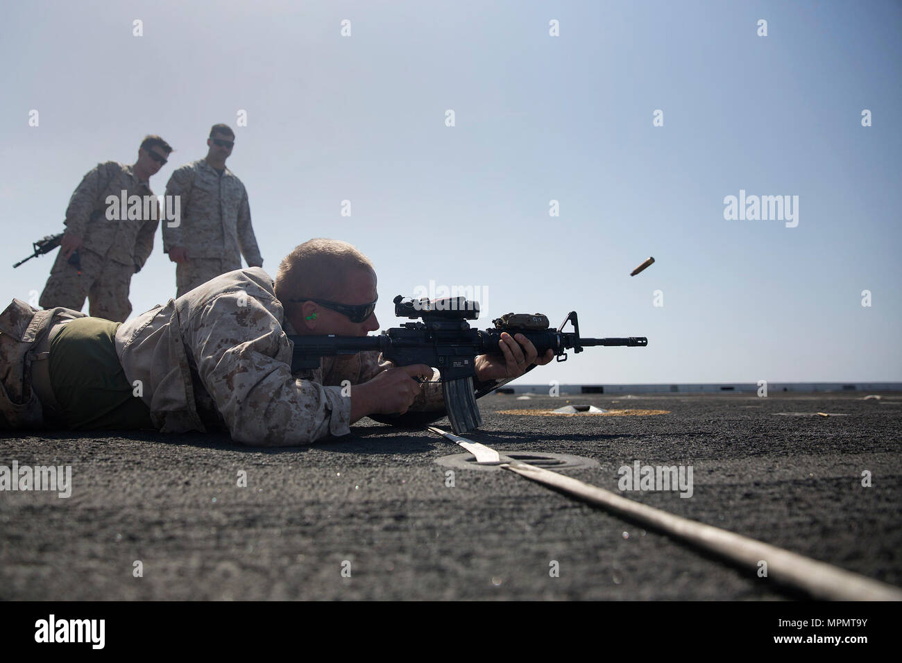 Uss estes hi-res stock photography and images - Alamy