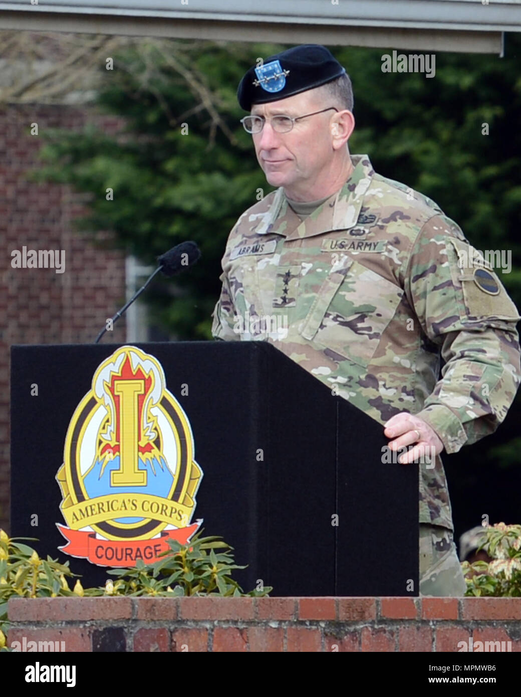 U s army forces command forscom gen robert b abrams hi-res stock ...