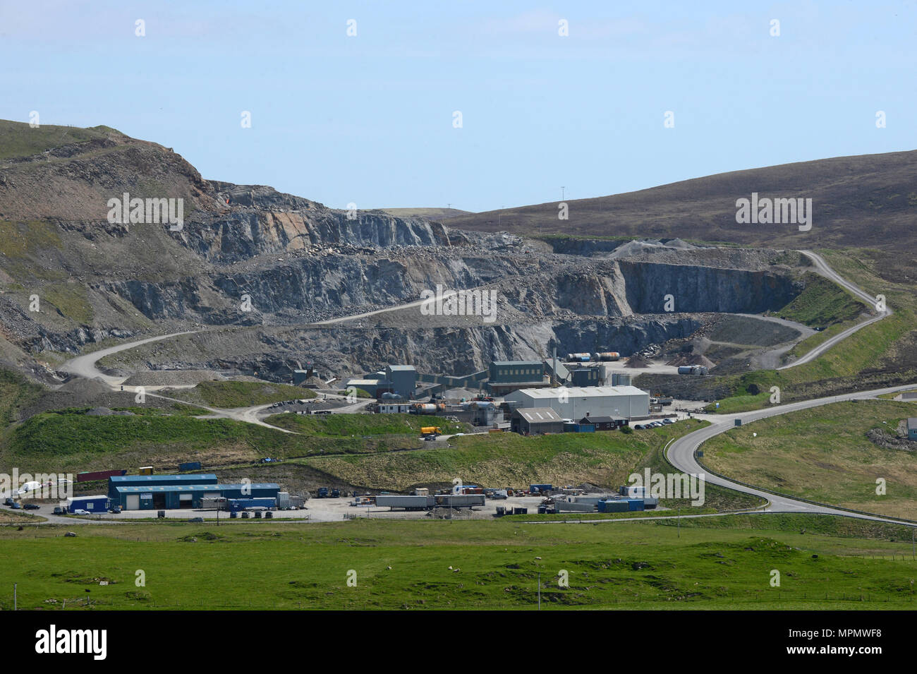 Quarry blasting hi-res stock photography and images - Alamy