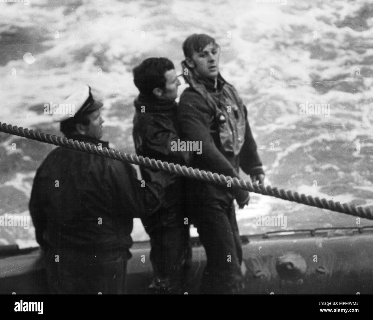 Hms artemis sinks hi-res stock photography and images - Alamy