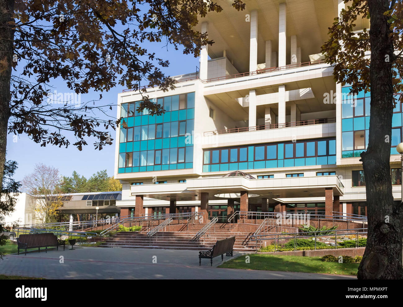 The modern building and landscaped grounds around Stock Photo - Alamy
