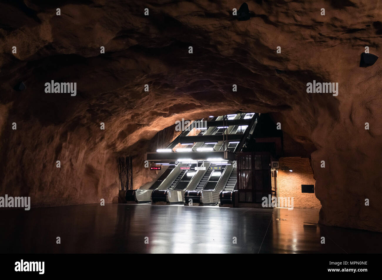 Radhuset metro station hi-res stock photography and images - Alamy