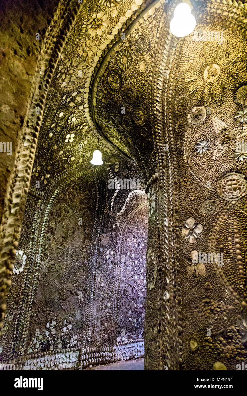 Shell grotto hi-res stock photography and images - Alamy