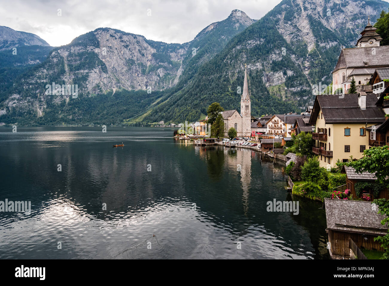 Scenic view of Hallstatt and lake in Austrian Alps Stock Photo - Alamy