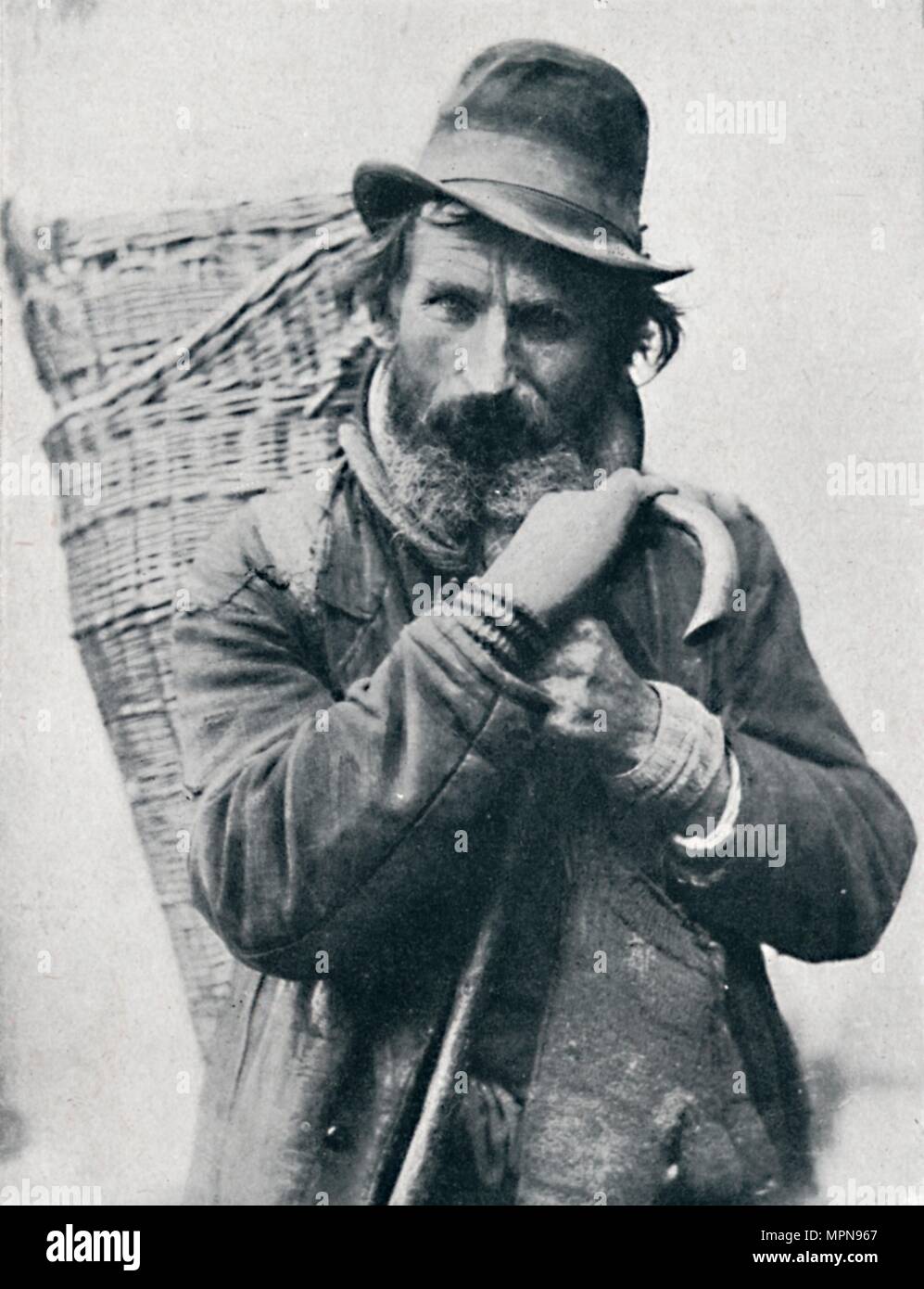 A German street hawker, Ehningen District, Wurttemberg, 1912. Artist: E ...