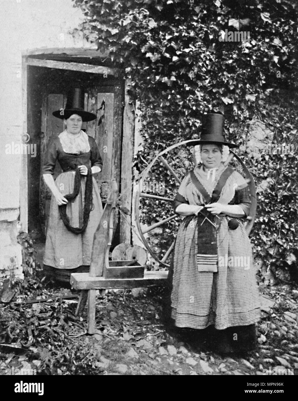 Welsh women hi-res stock photography and images - Alamy