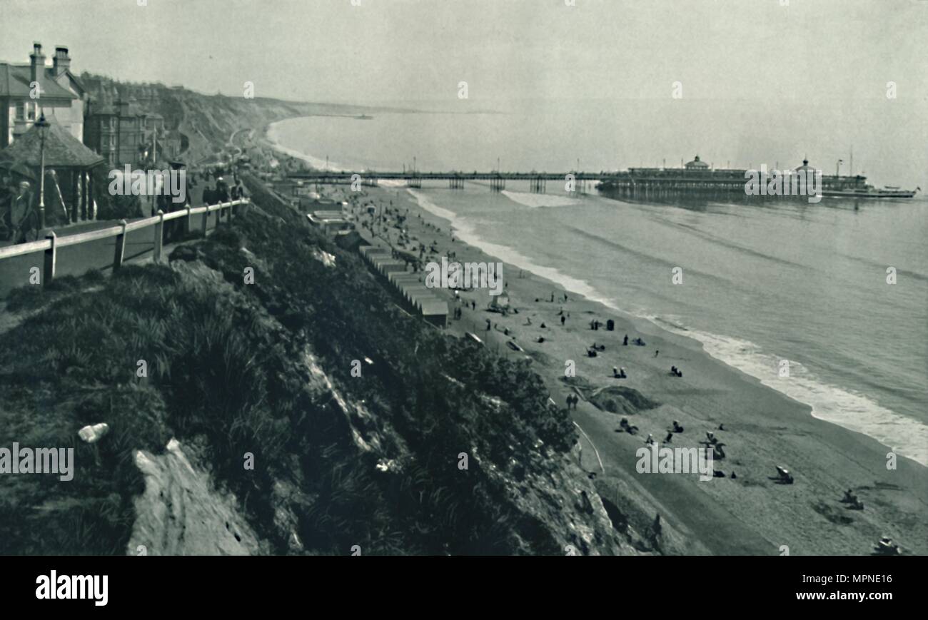 Bournemouth west beach and cliffs hi-res stock photography and images ...