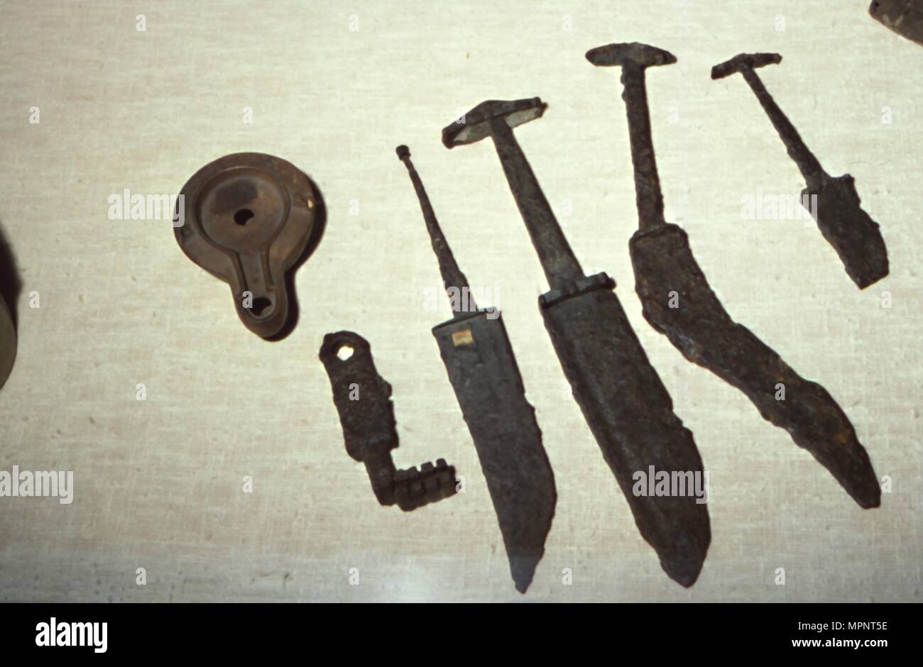 Roman swords hi-res stock photography and images - Alamy