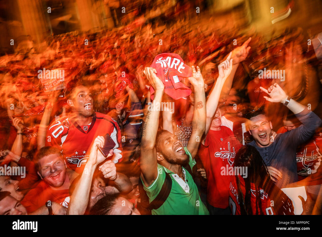 Dc fan hi-res stock photography and images - Alamy