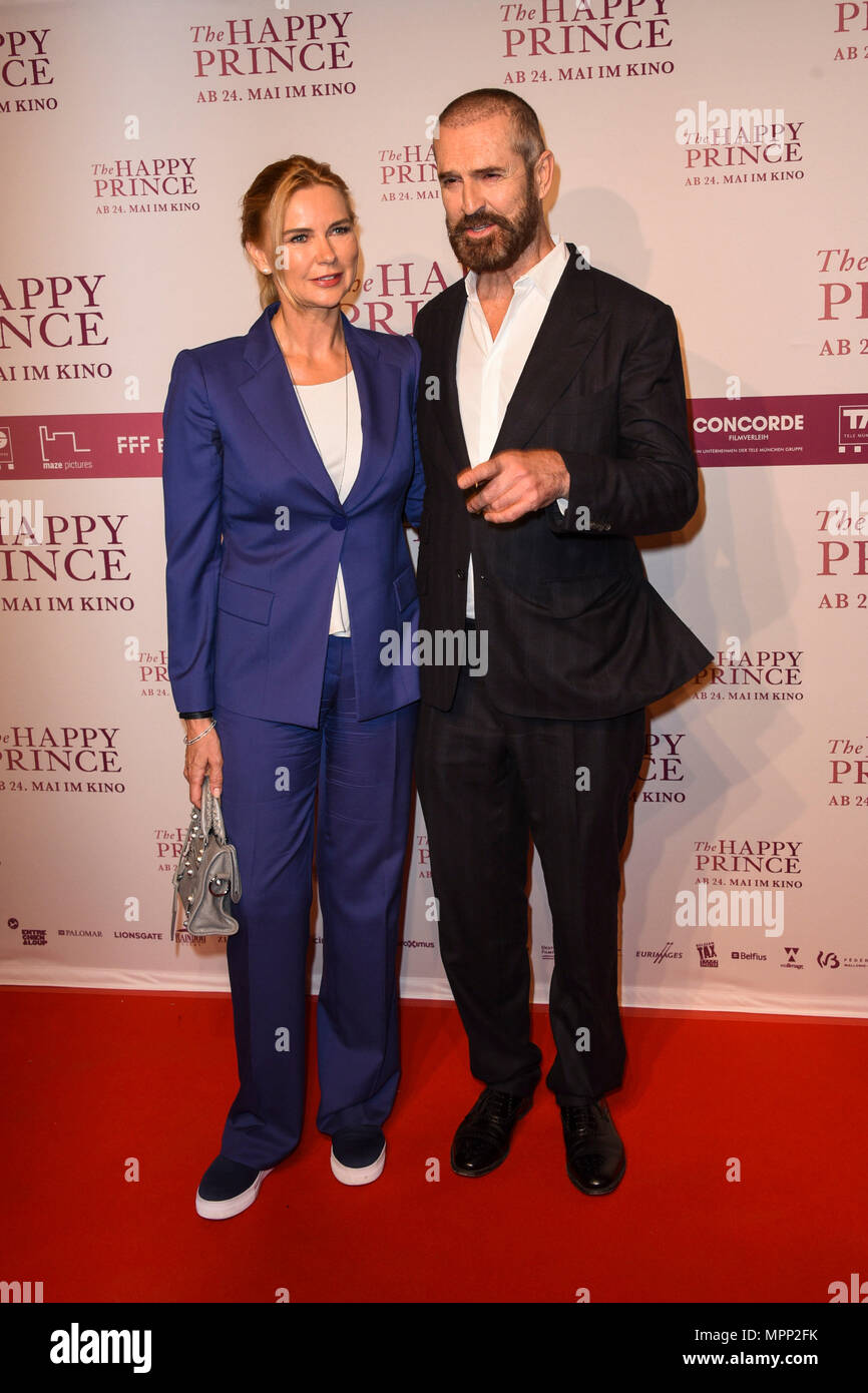 Gloria everett hi-res stock photography and images - Alamy