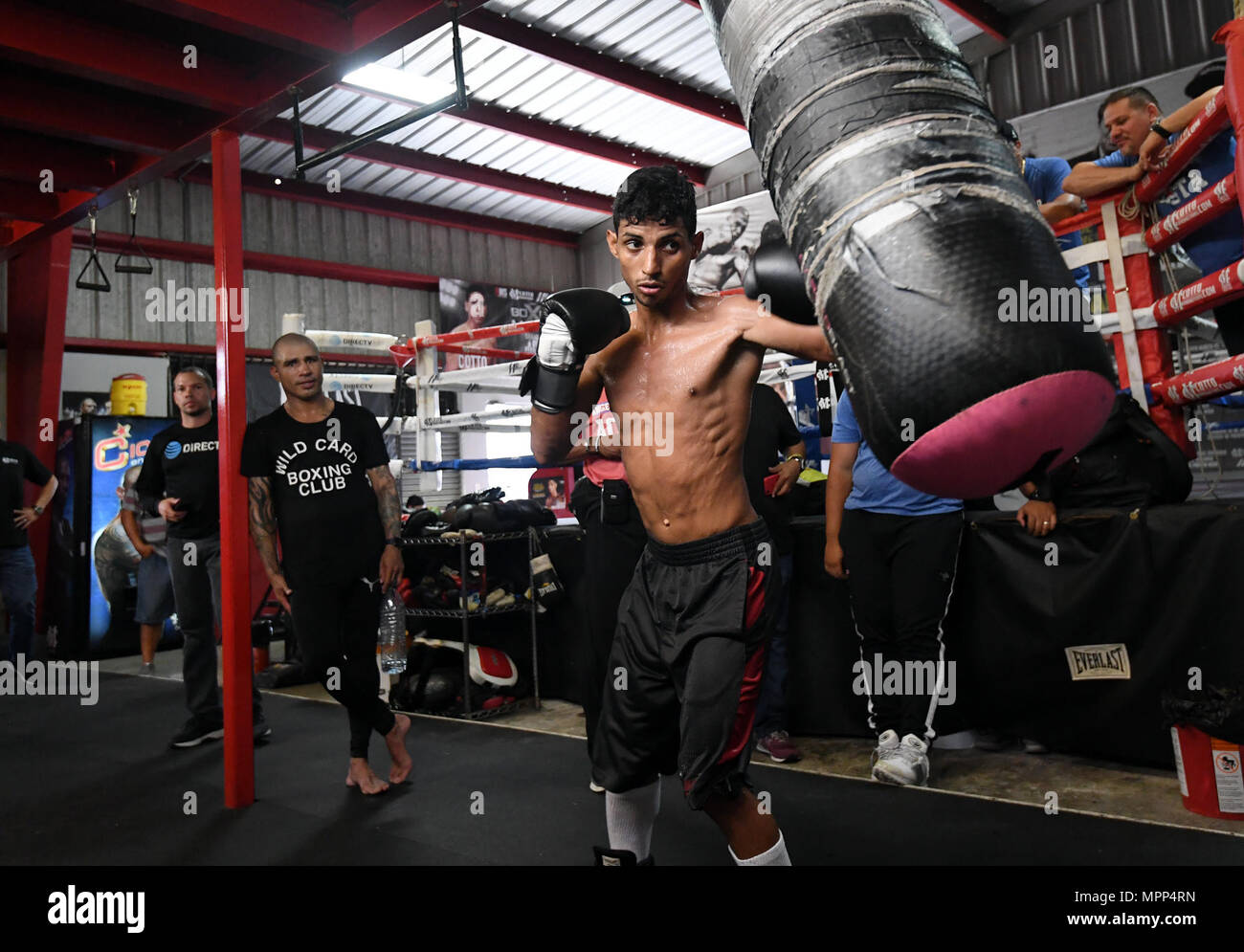 Gimnasio de boxeo hi-res stock photography and images - Alamy