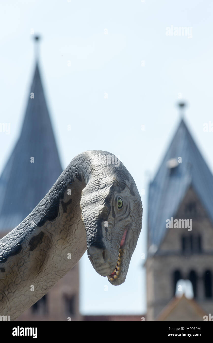 In front of a plateosaurus hi-res stock photography and images - Alamy