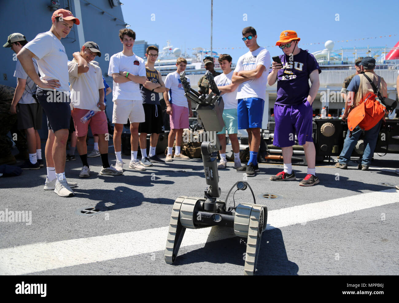 Take that tour robot hi-res stock photography and images - Alamy