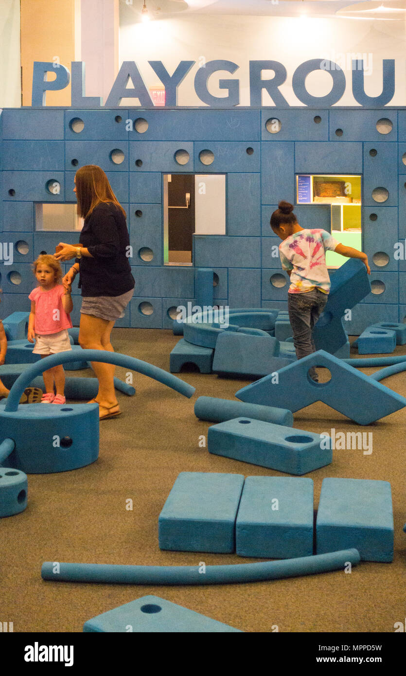 Please touch museum philadelphia hi-res stock photography and images ...