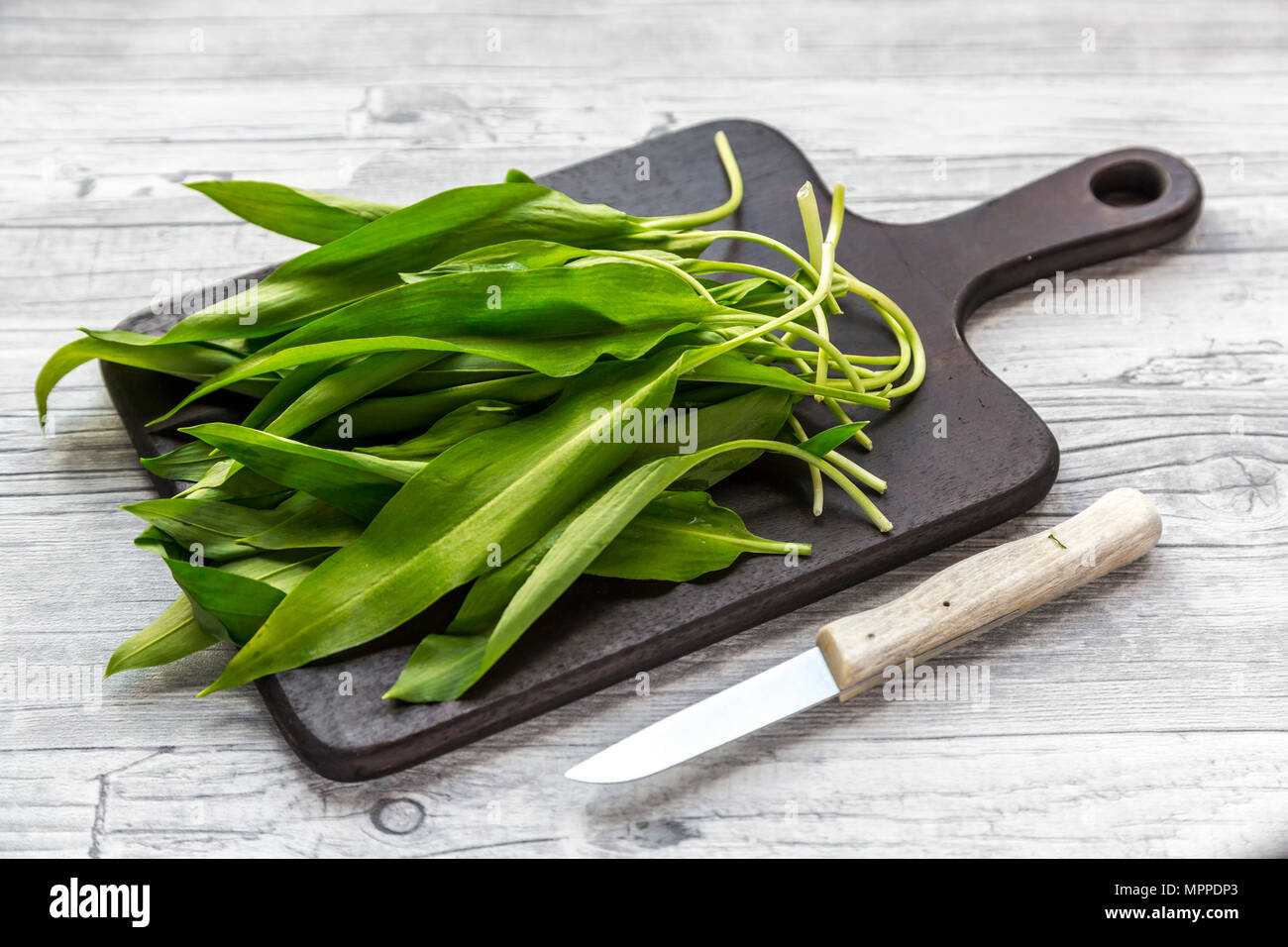 Ramson leaves hi-res stock photography and images - Alamy
