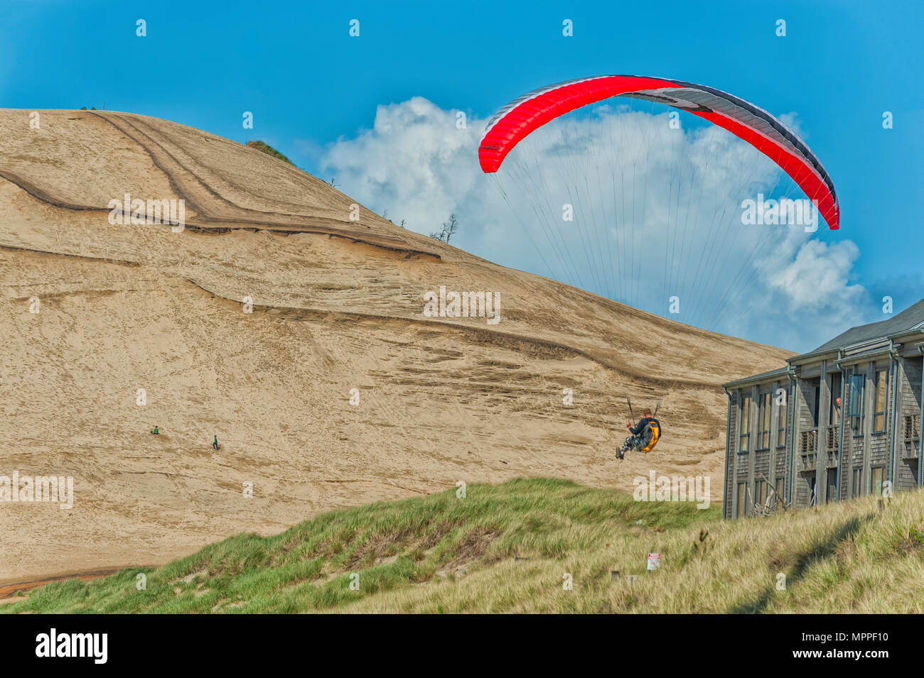 Dune gliding hi-res stock photography and images - Alamy