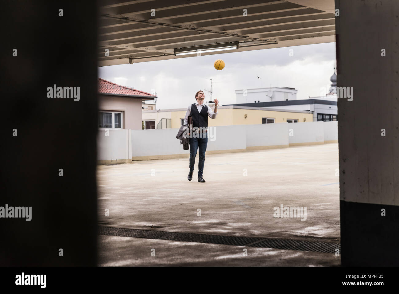 Basketball case hi-res stock photography and images - Alamy