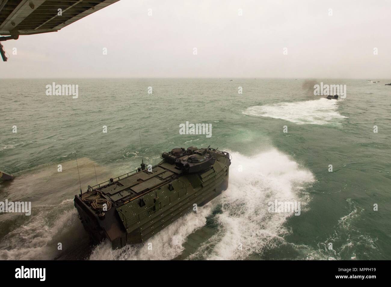 170405-N-GG458-199 ATLANTIC OCEAN (April 5, 2017) AAV-P7/A1 amphibious ...