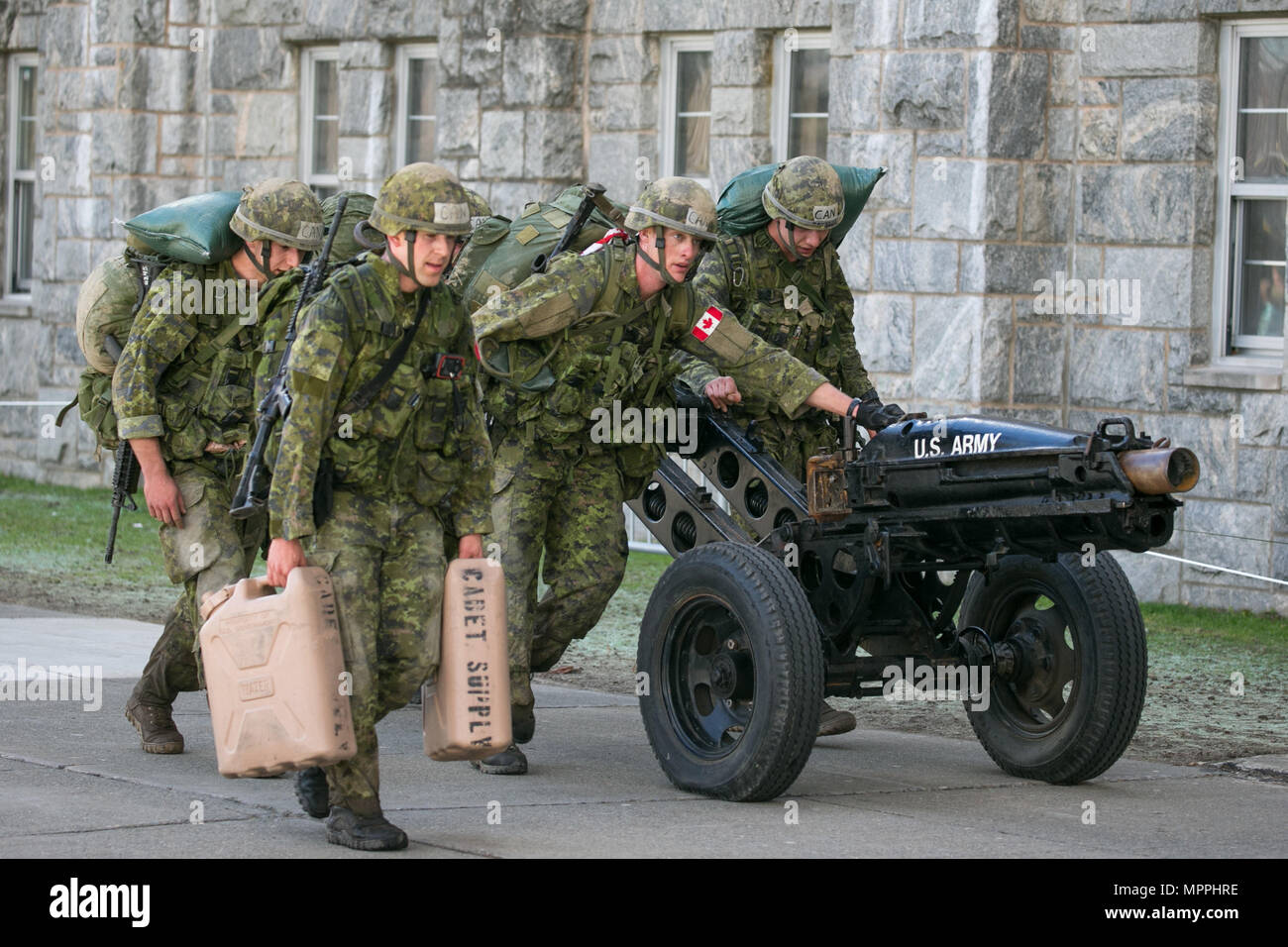 Royal canadian army cadets hi-res stock photography and images - Alamy