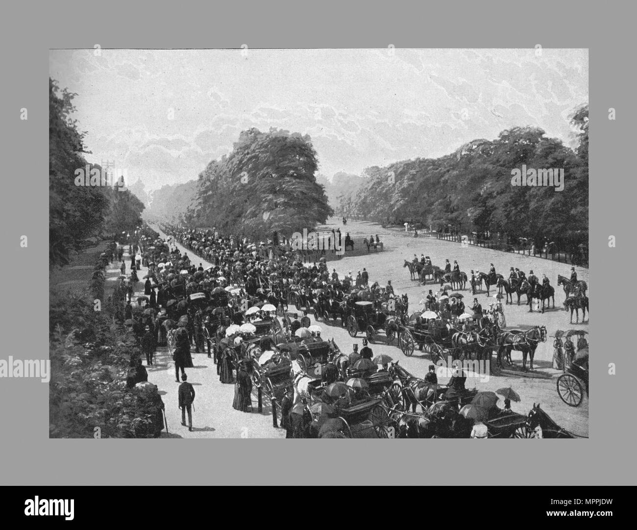 Rotten row hyde park hi-res stock photography and images - Alamy