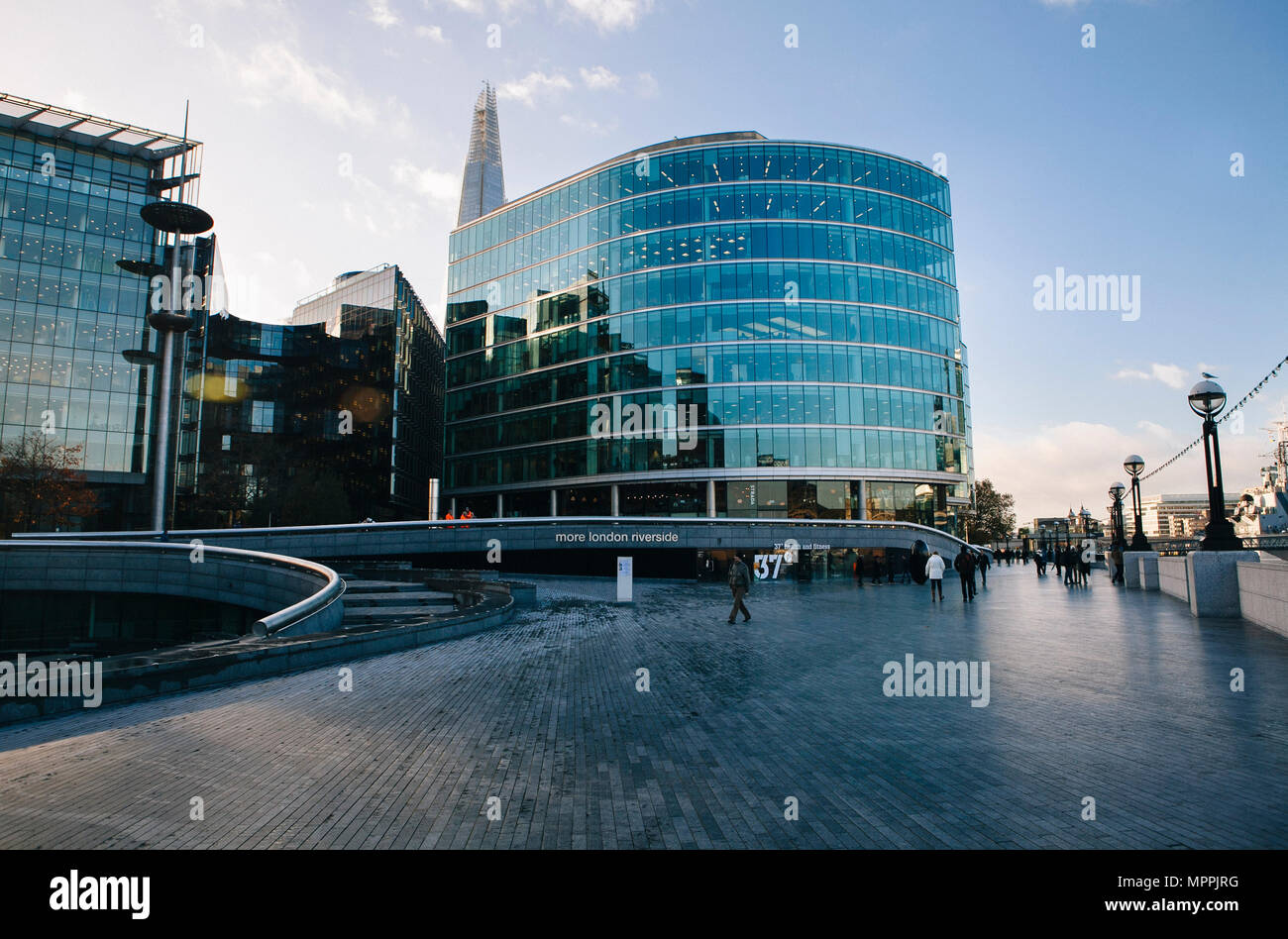 More riverside building hi-res stock photography and images - Alamy