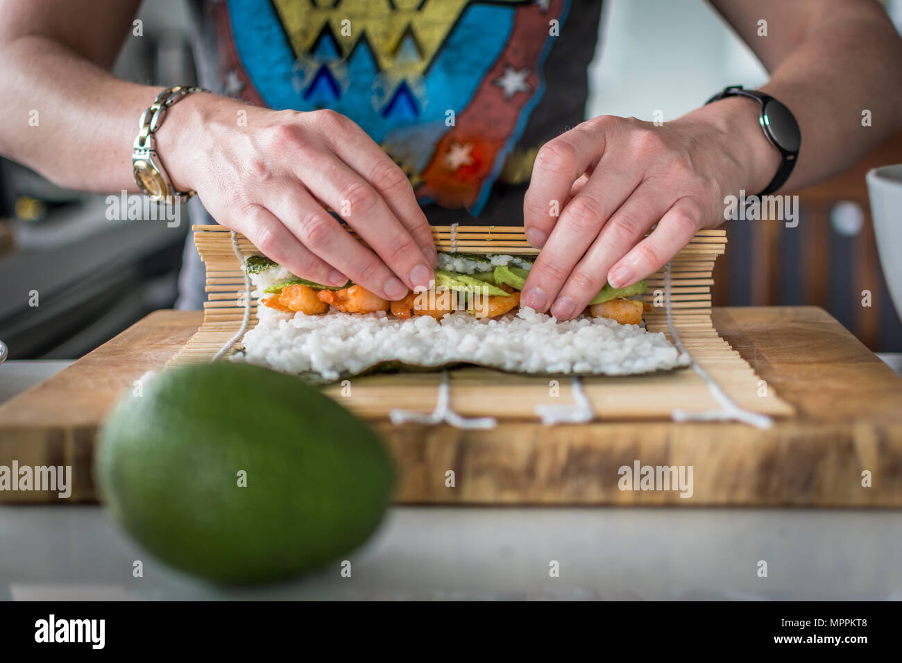 Making sushi at home Stock Photo - Alamy