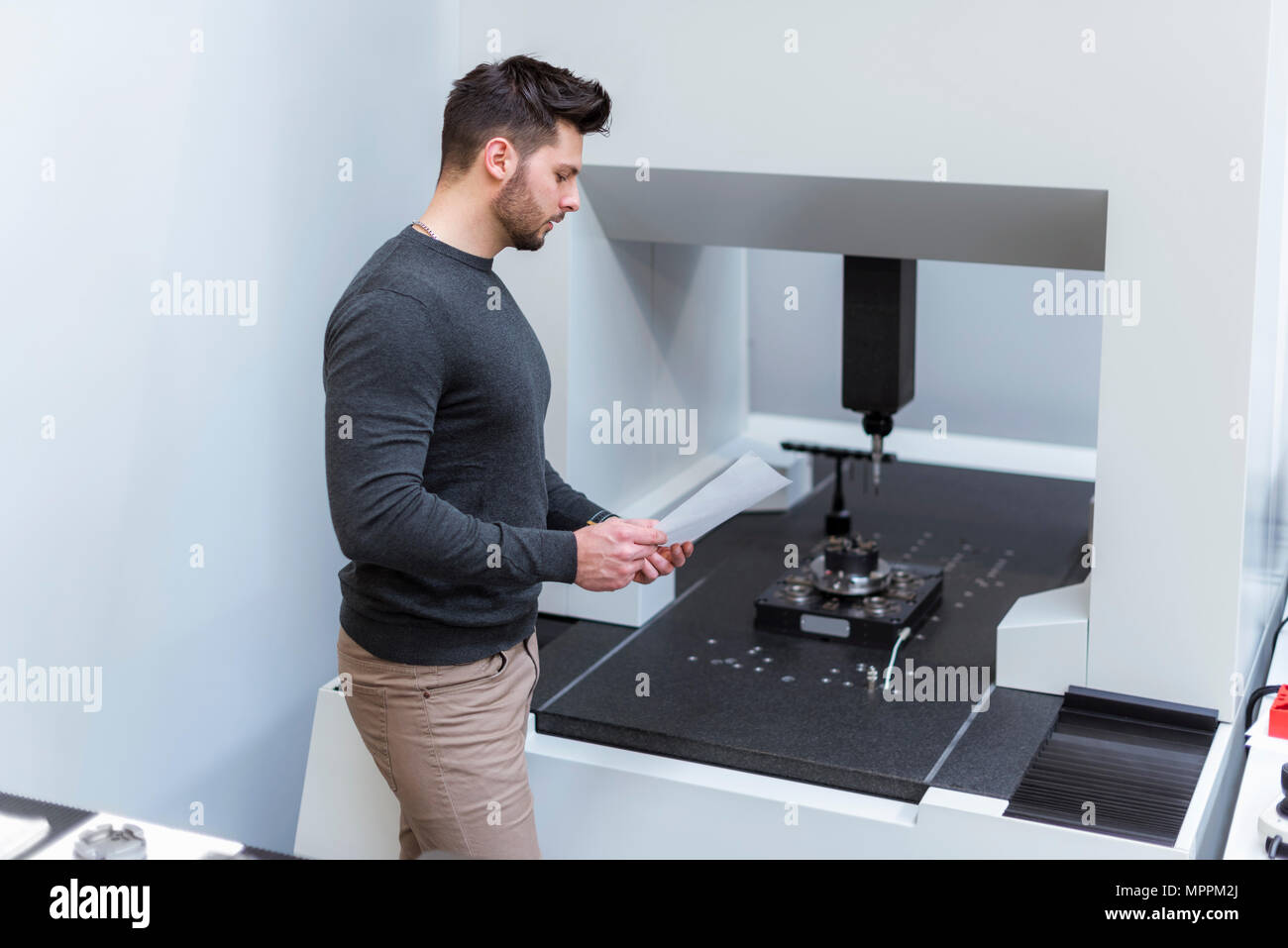 Modern paper hi-res stock photography and images - Alamy