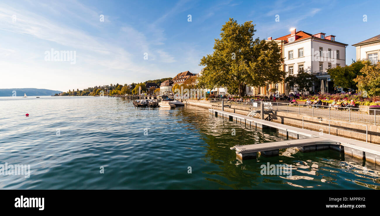 Germany, Baden-Wuerttemberg, Ueberlingen, lakeside promenade Stock ...