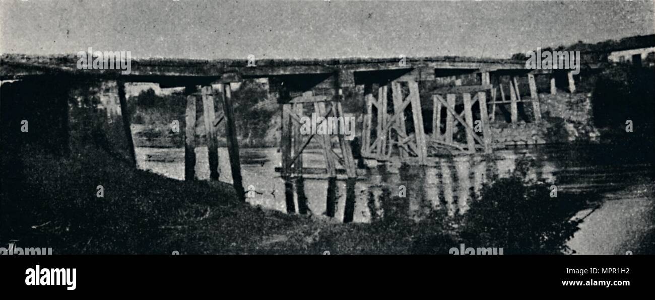 'Antiga Ponte dobre o Rio Mogy-Guassu', 1895. Artist: Alberto Loefgren ...