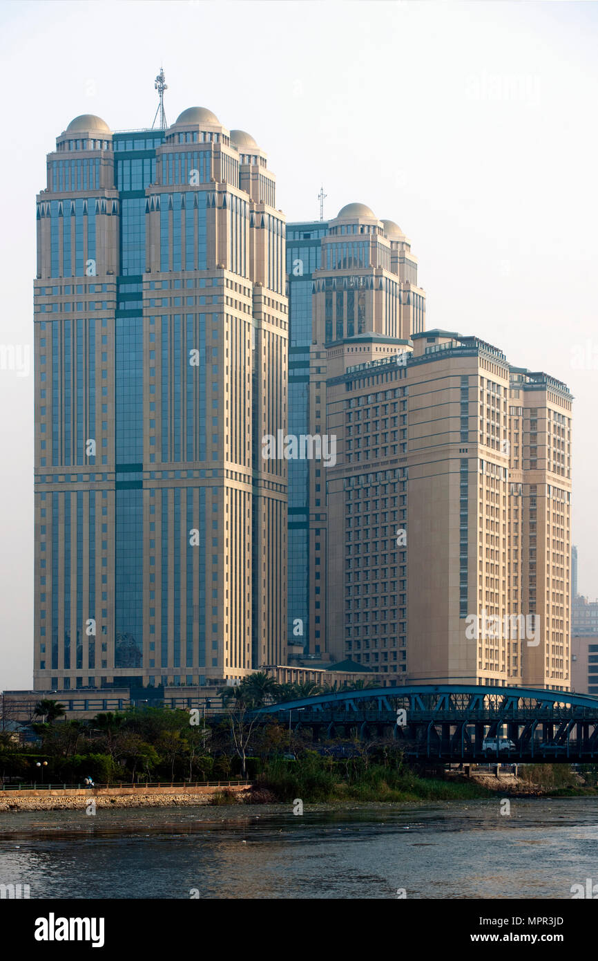Aegypten, Kairo, Nile City Towers am ˆstlichen Nilufer Stock Photo - Alamy