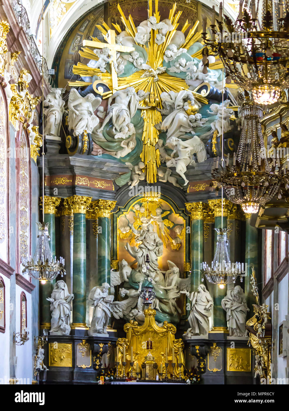 Basilica central hi-res stock photography and images - Alamy