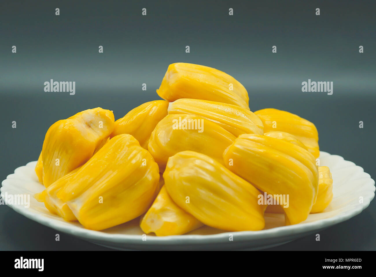 How to cut a raw jackfruit hi-res stock photography and images - Alamy