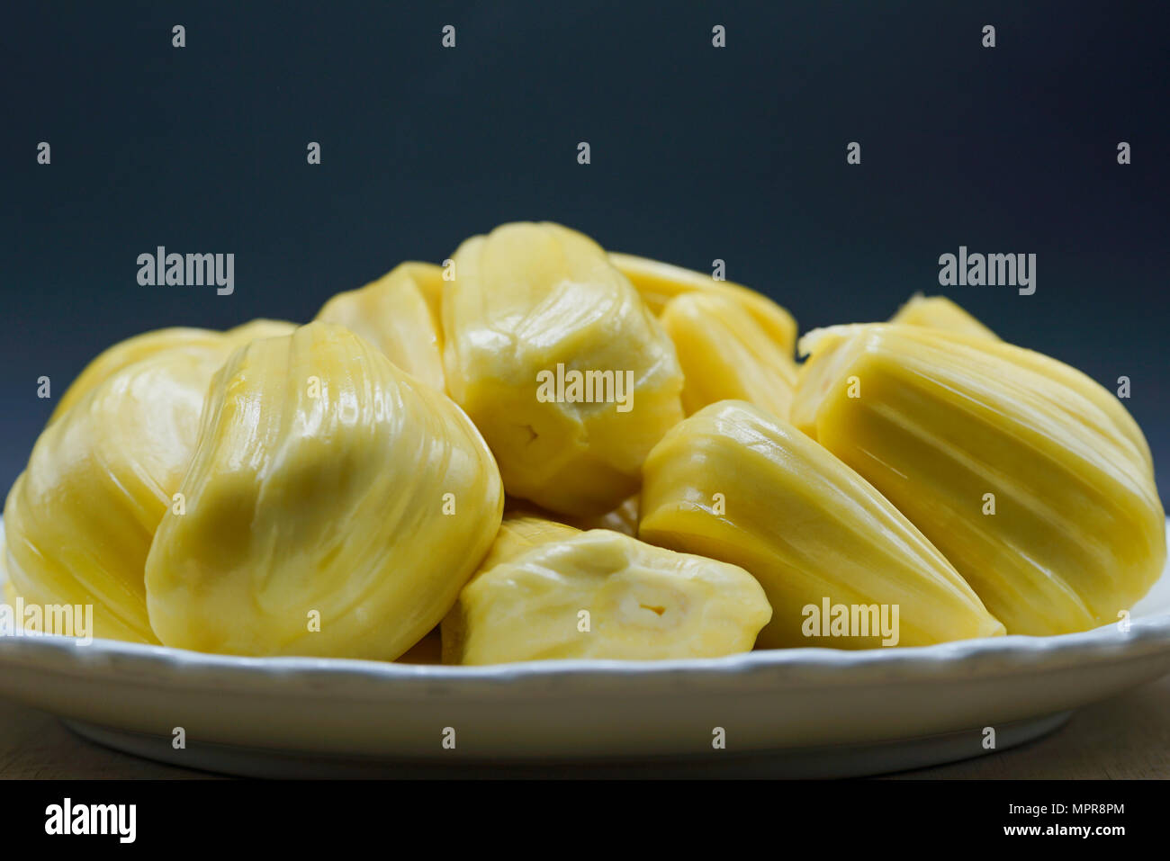 How to cut a raw jackfruit hi-res stock photography and images - Alamy