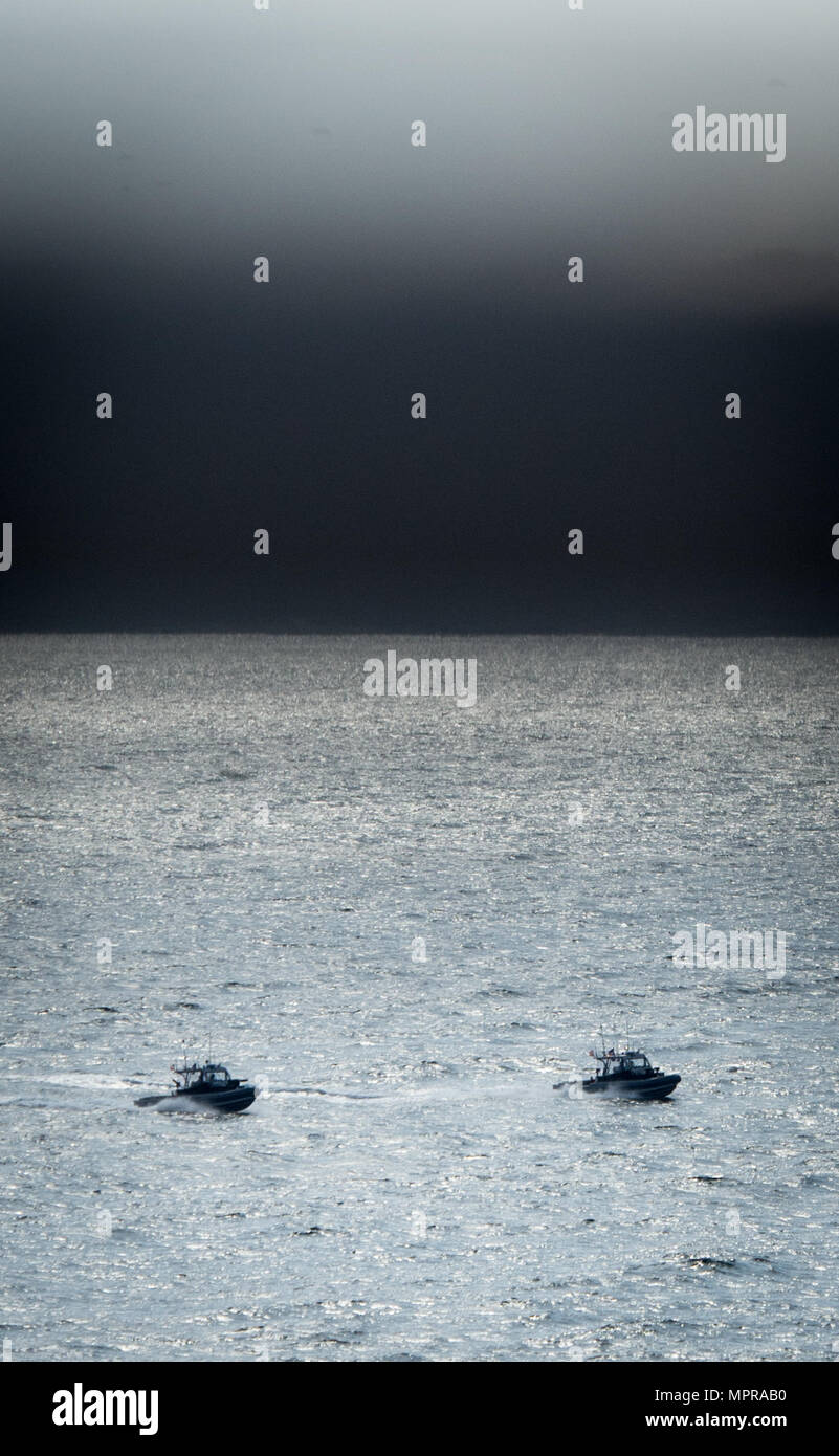 Transportable port security boats hi-res stock photography and images ...